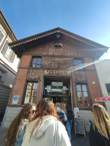 Luostarivuoren koulu – Luostarinkatu 13, 20700 Turku